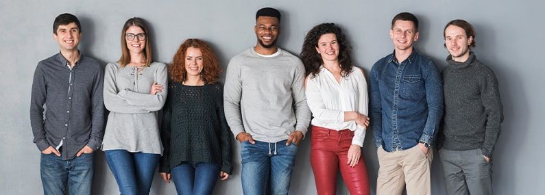 What is a Smart-Casual Attire for Work: A Guide with Examples - foundit